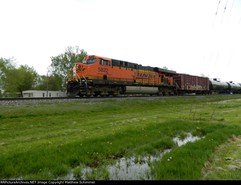 BNSF 5822 - DPU
